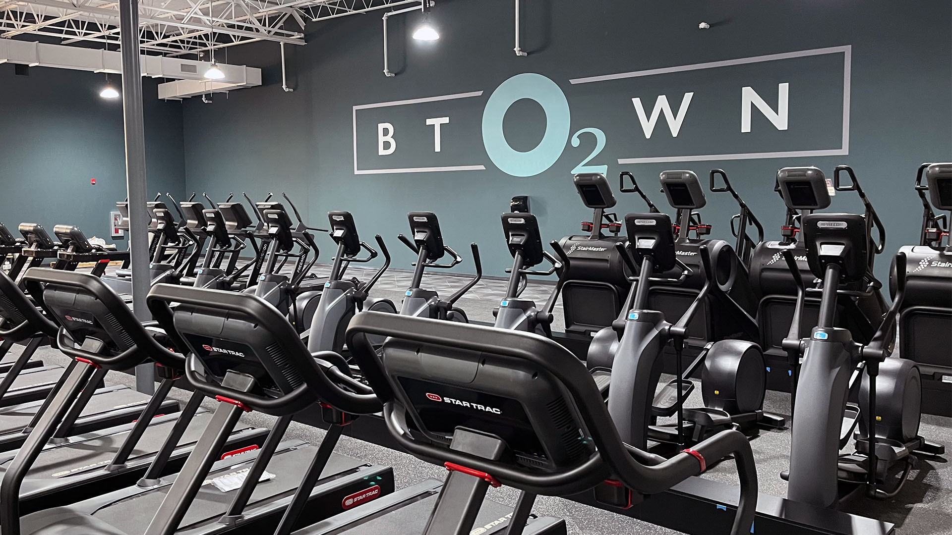 Gym in Burlington | O2 Fitness Burlington - New Market Square